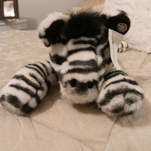 Disney | Toys | Walt Disney World Dakzebra Floppy Stuffed Animal ...